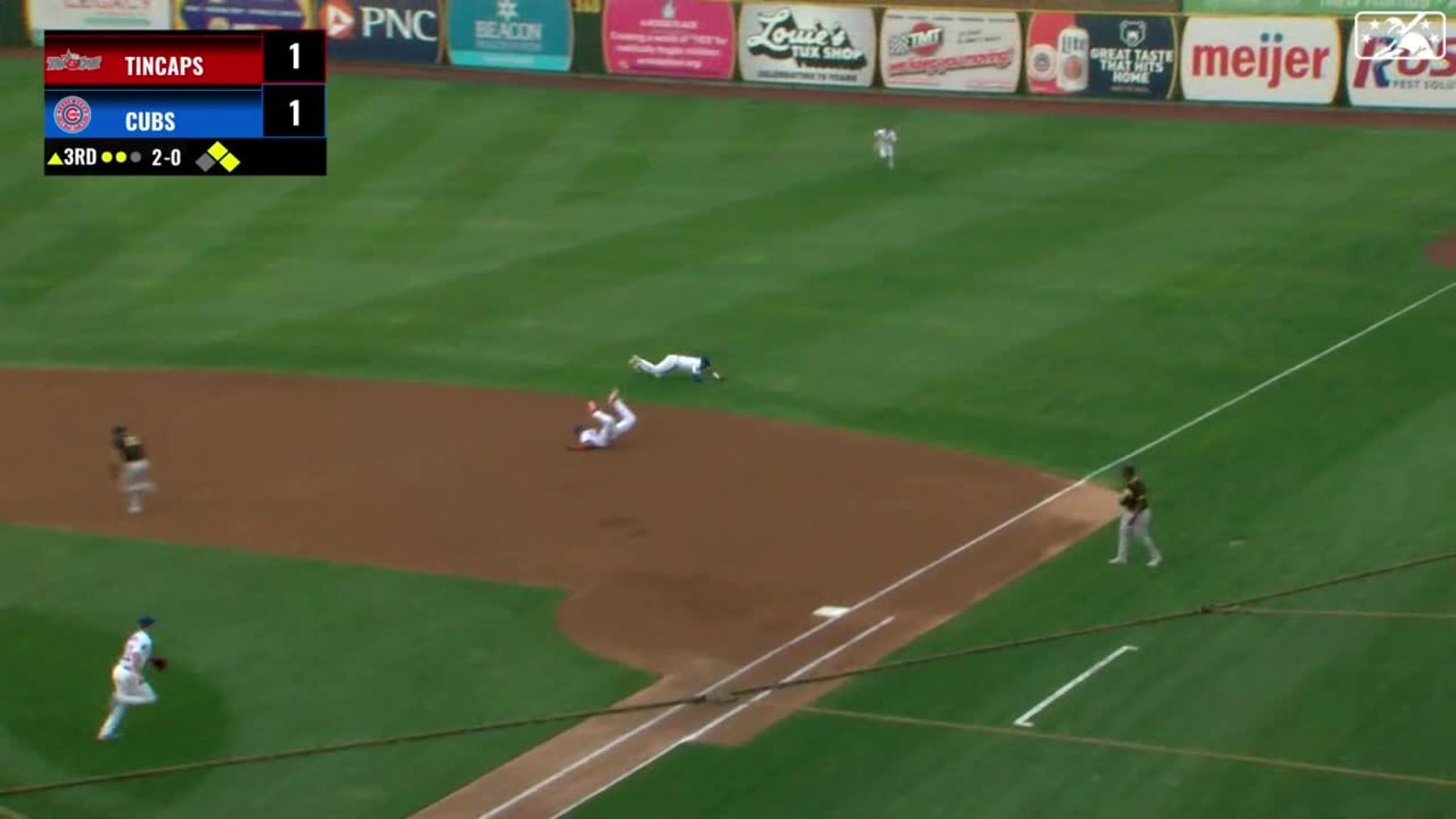 Felix Stevens makes a fantastic diving stop at first | 06/23/2023 | MLB.com