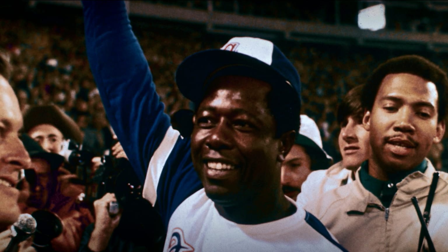 Remembering Hank Aaron's historic 715th home run | 04/08/2024 | MLB.com