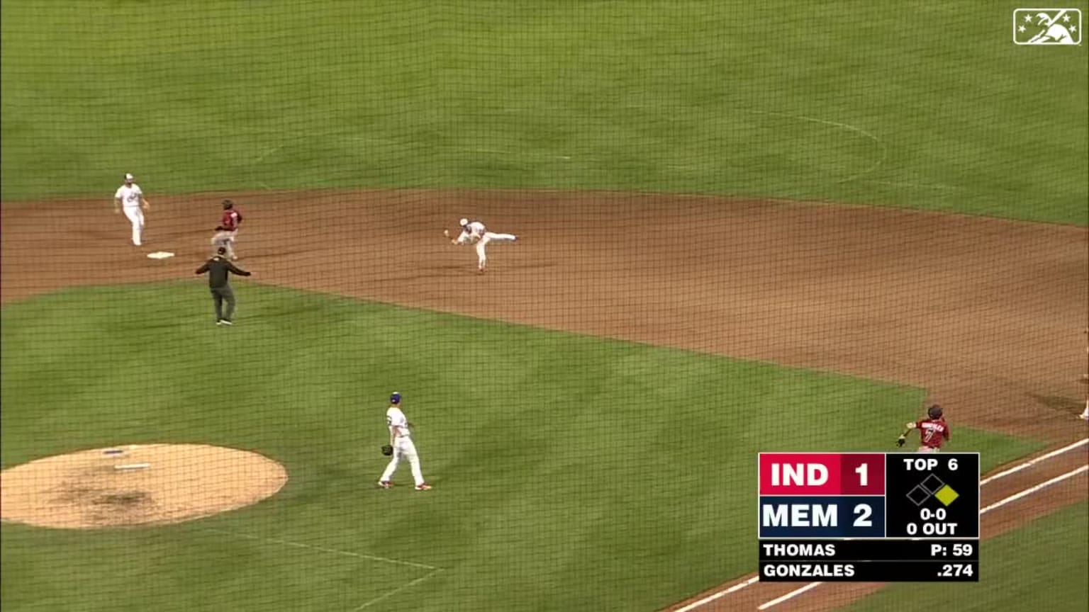 Masyn Winn fields deflected grounder, throws to first | 04/21/2023 | St ...