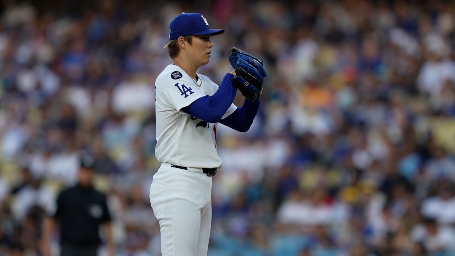 Yoshinobu Yamamoto fans five | 06/19/2025 | MLB.com