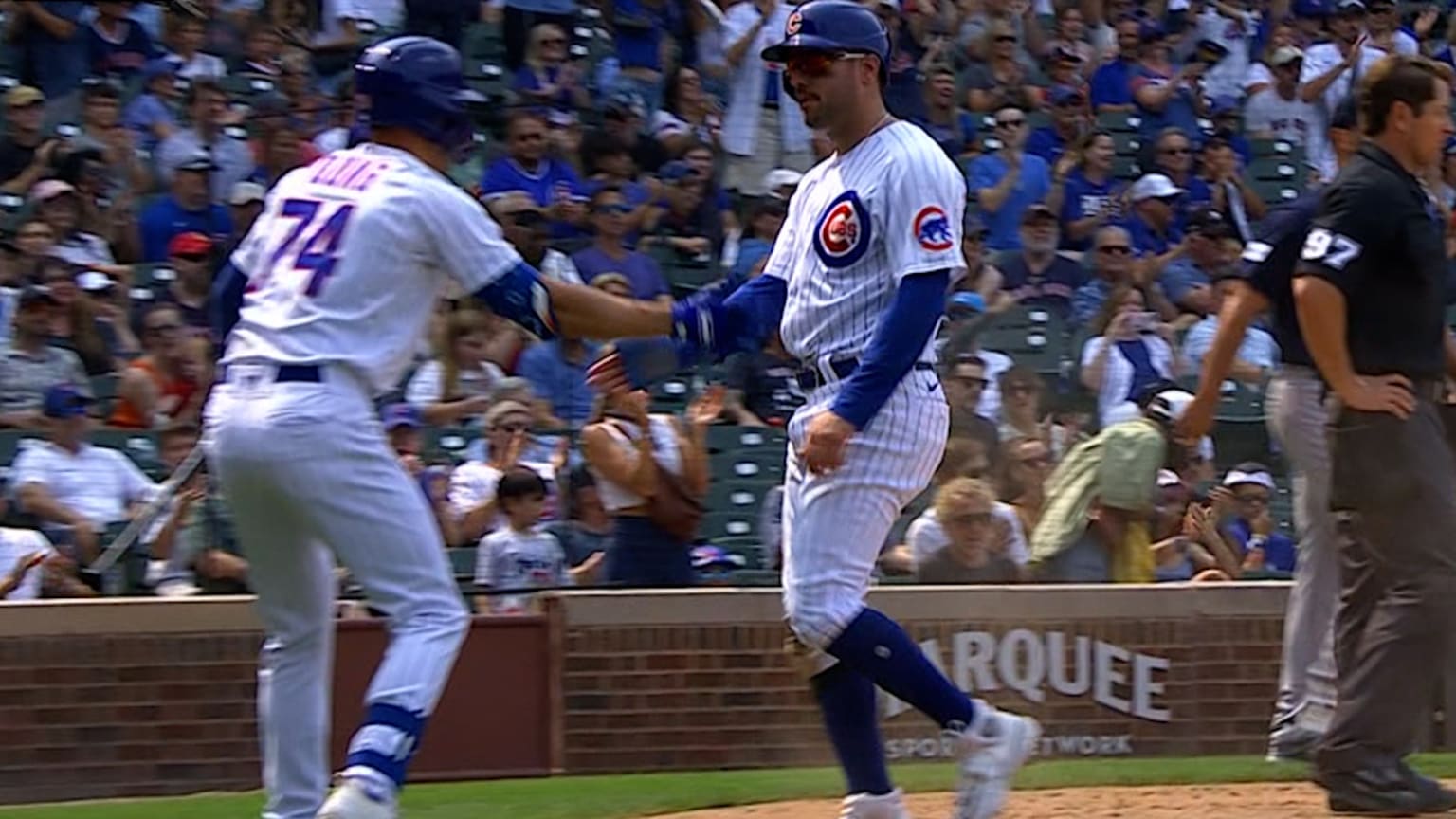 Patrick Wisdom hits a sacrifice fly, scoring a run | 07/16/2023 ...
