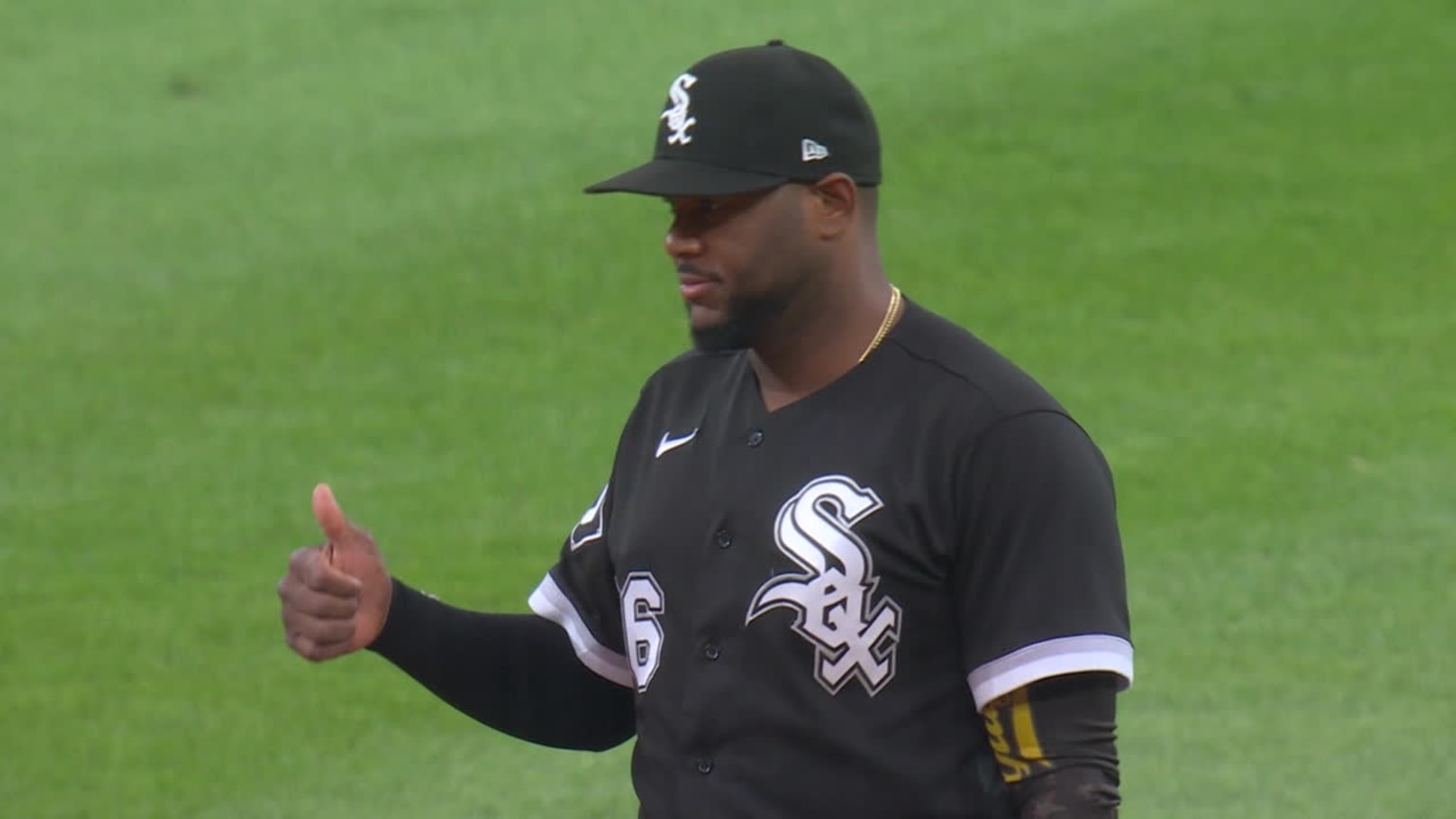 Hanser Alberto's nice leaping grab in the 2nd inning | 05/16/2023 ...