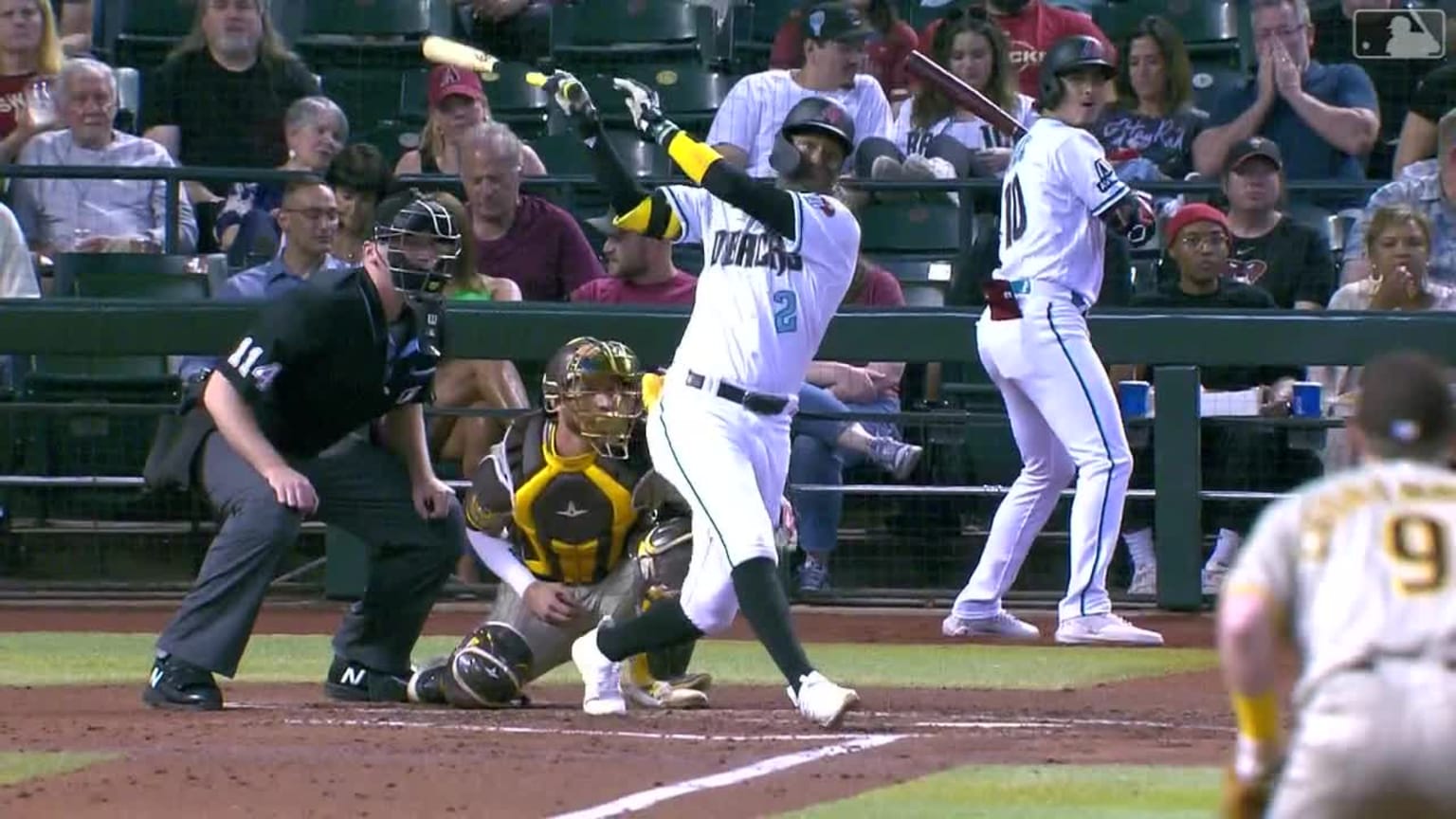 Geraldo Perdomo lasers an RBI triple to right field | 04/20/2023 | MLB.com