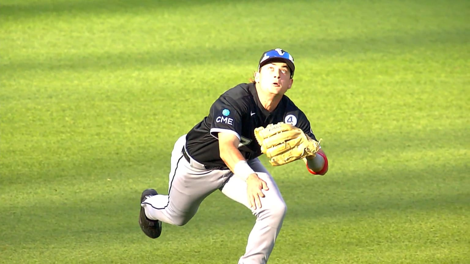Sam Antonacci's insane diving catch | 06/02/2026 | Chicago White Sox