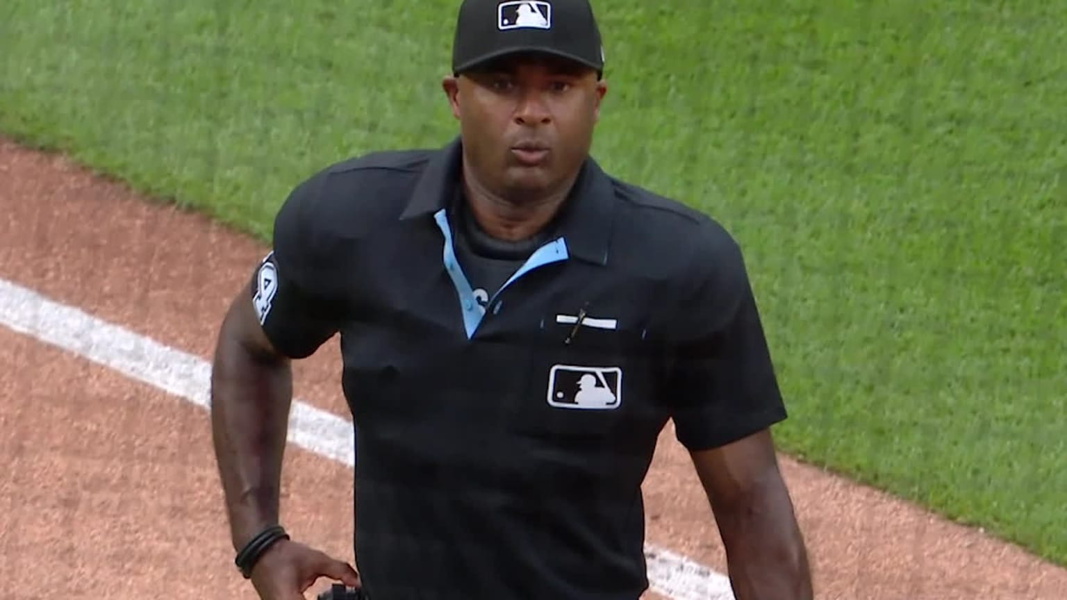 Trey Cabbage walks after review in 8th | 06/29/2024 | Houston Astros