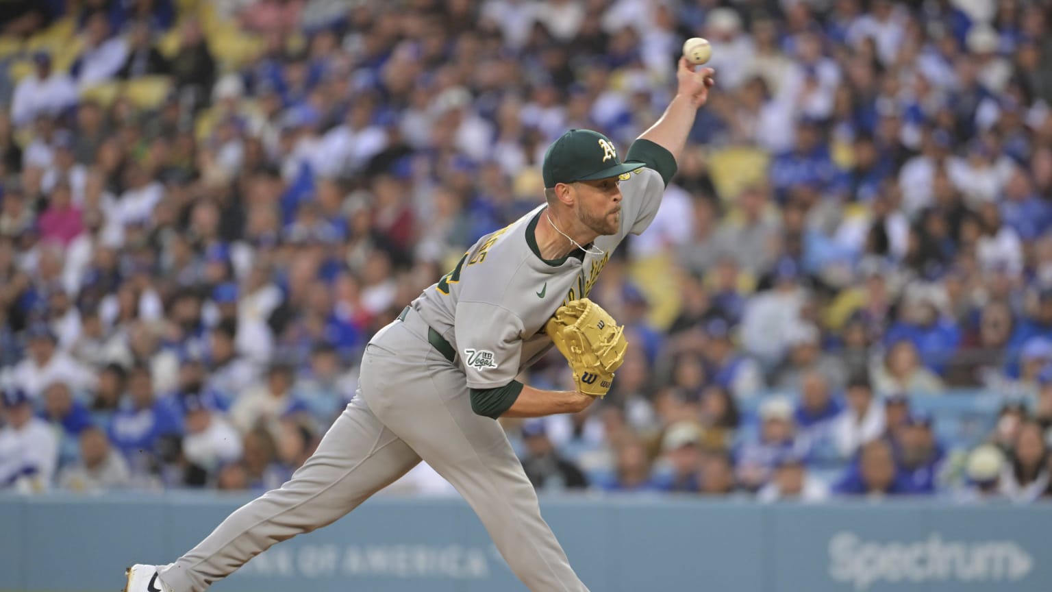 Jeffrey Springs escapes a jam in the 6th | 05/13/2025 | Athletics