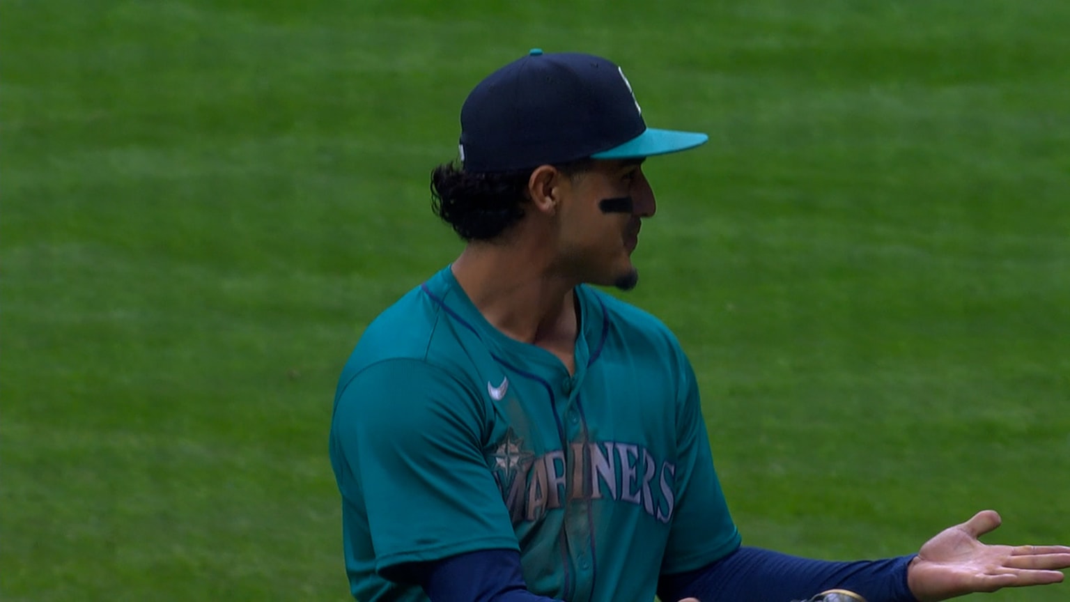 Josh Rojas gets Gary Sánchez to fly out in the 8th | 04/07/2024 ...