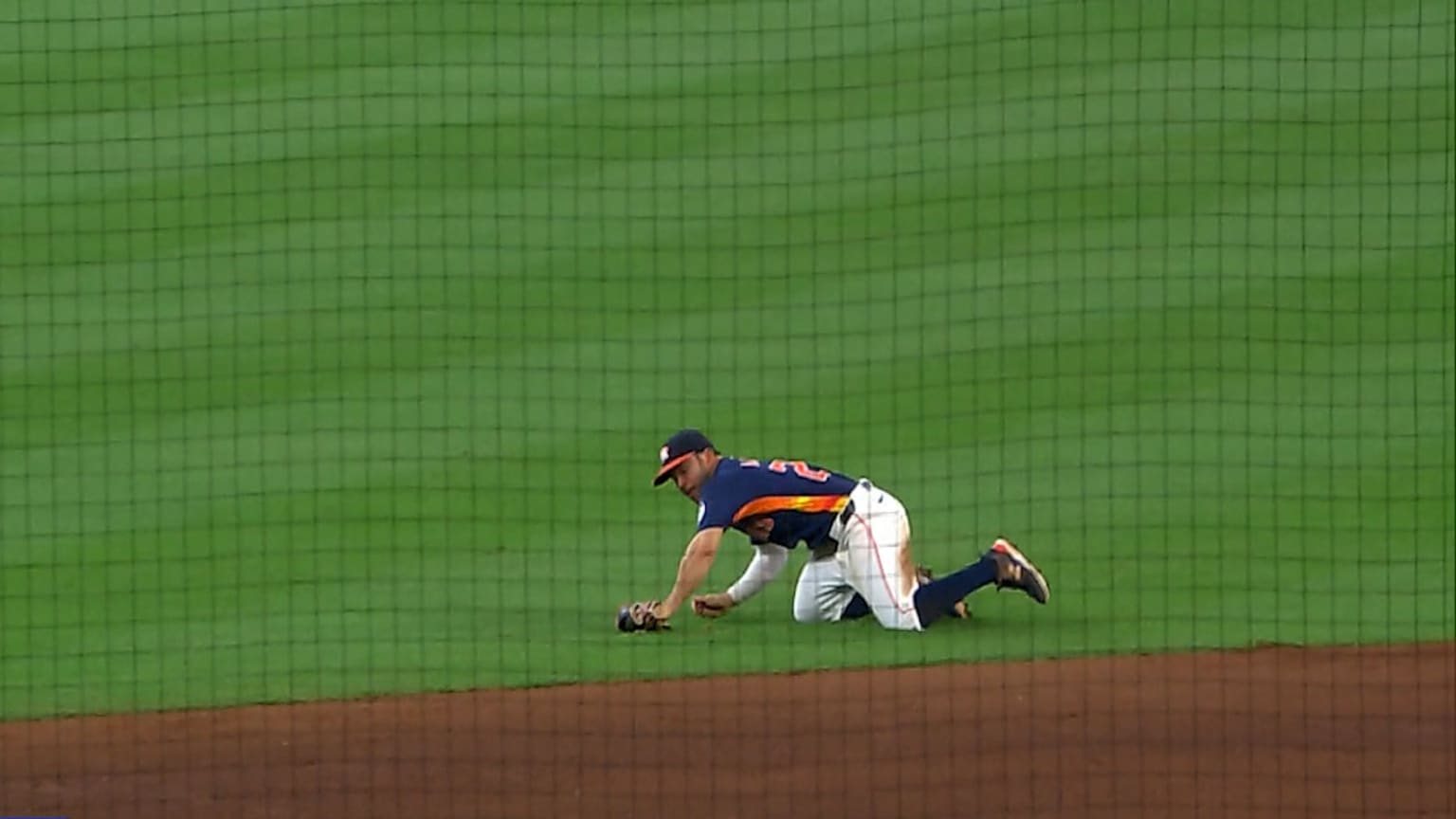 Jose Altuve's diving stop | 07/14/2024 | Houston Astros