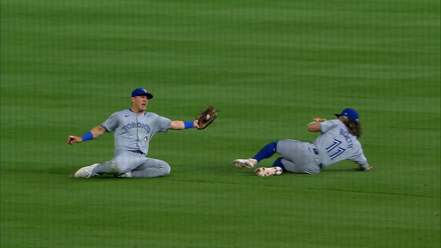 Daulton Varsho makes the sliding catch | 04/03/2024 | Toronto Blue Jays
