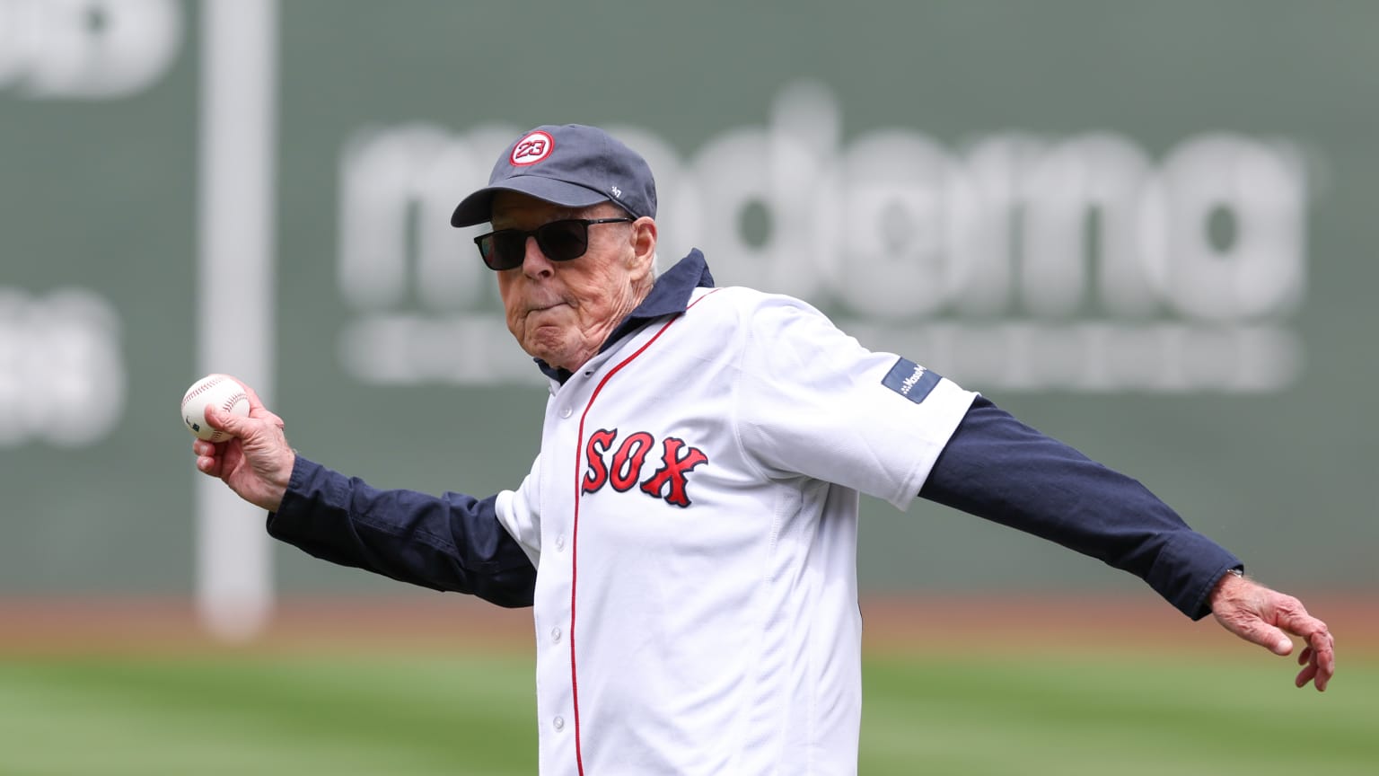 Peter Gammons throws out first pitch at Fenway | 06/15/2025 | Boston ...