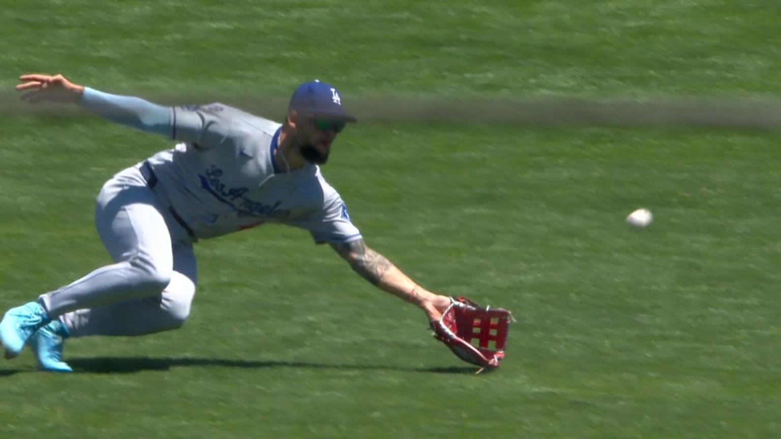 Andy Pages' diving catch | 07/13/2025 | Los Angeles Dodgers