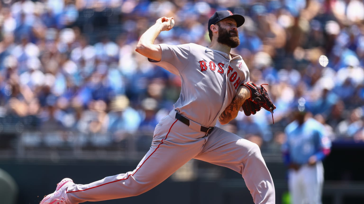 Lucas Giolito strikes out Bobby Witt Jr. | 05/11/2025 | MLB.com
