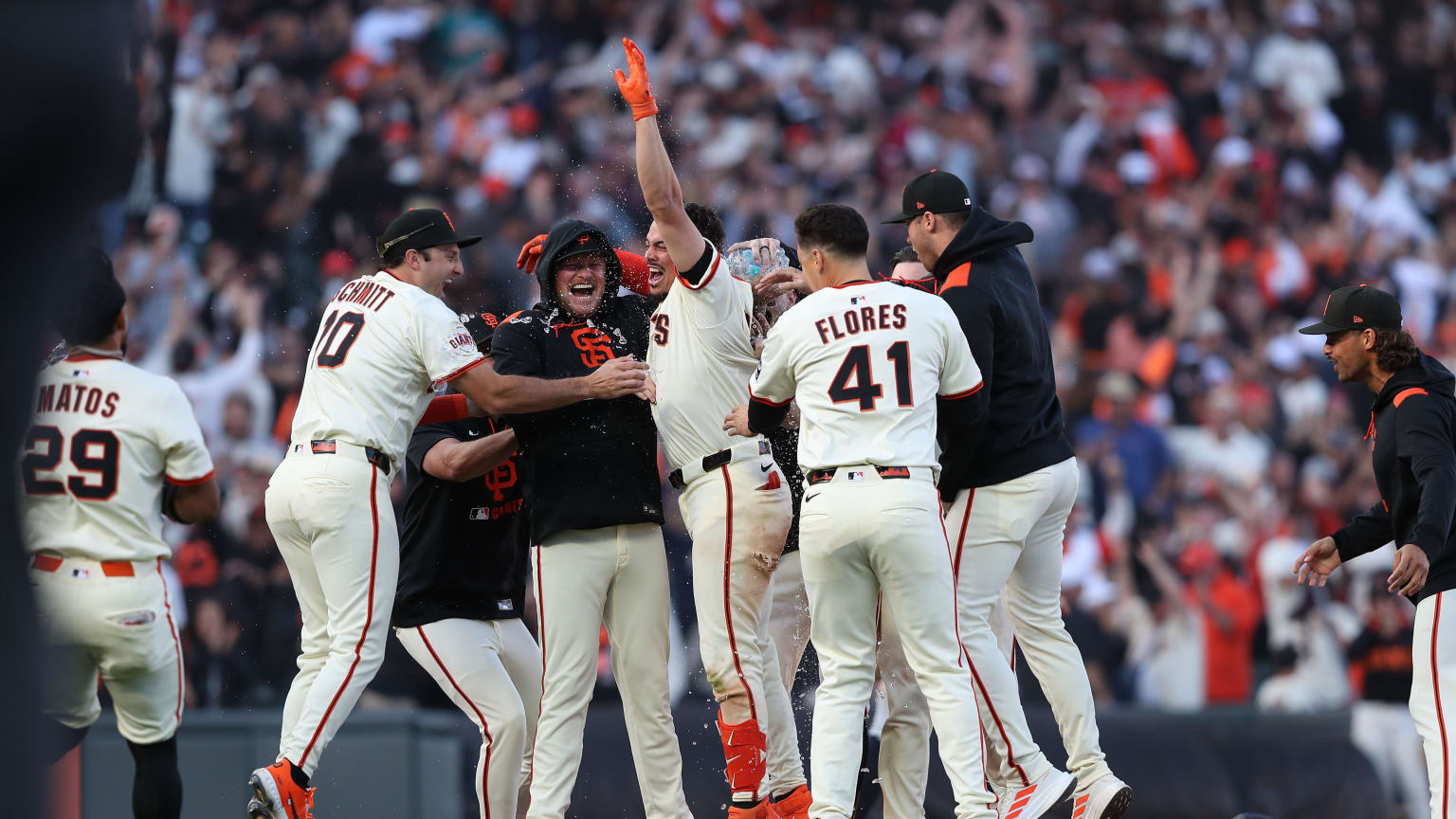 Willy Adames pega sencillo de oro | 04/04/2025 | Lasmayores.com