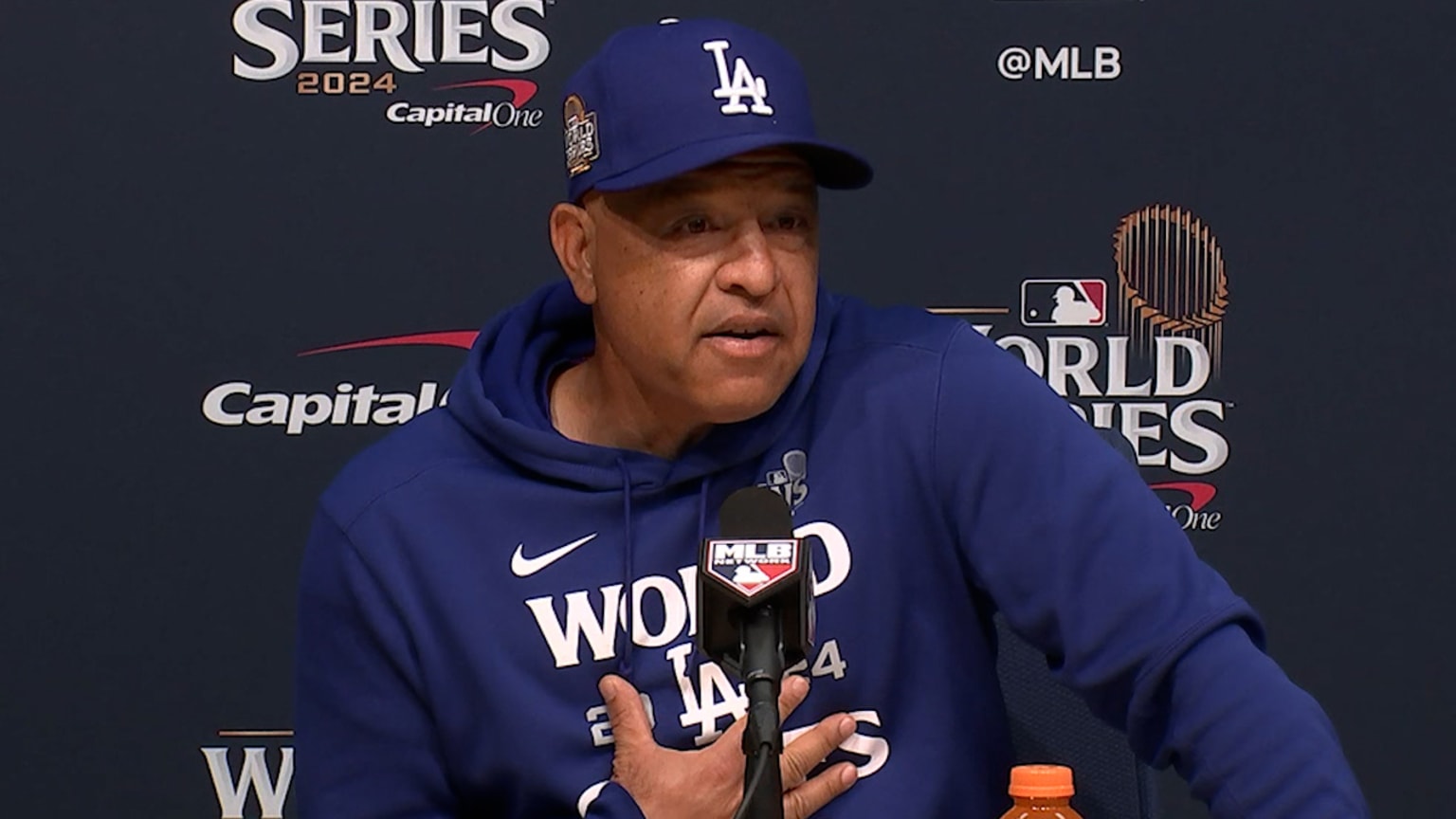 Dave Roberts on Fernando Valenzuela's Dodgers legacy | 10/25/2024 | MLB.com