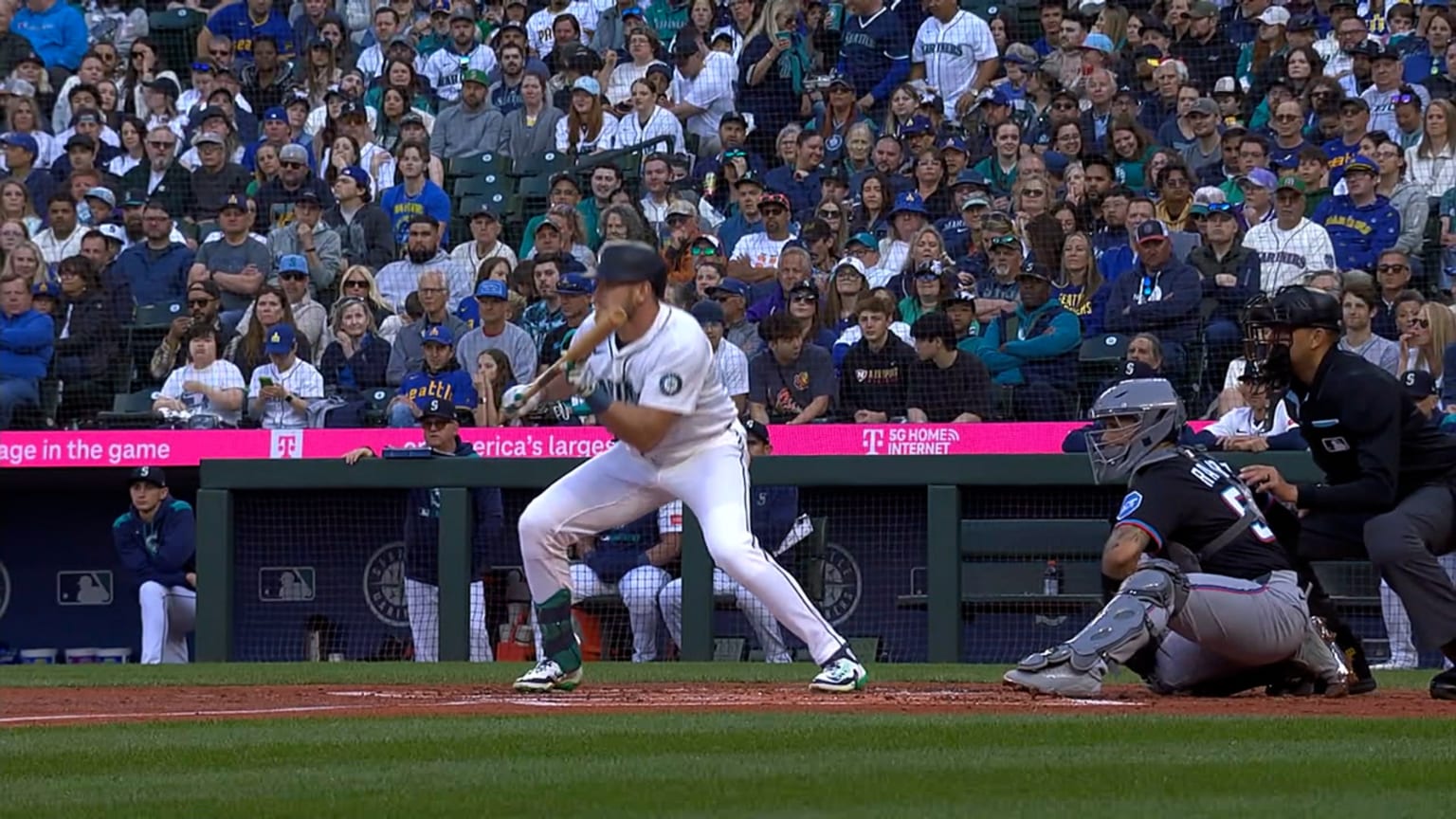 Luke Raley de 3-3 con impulsada ante los Marlins | 26/04/2025 | Los ...