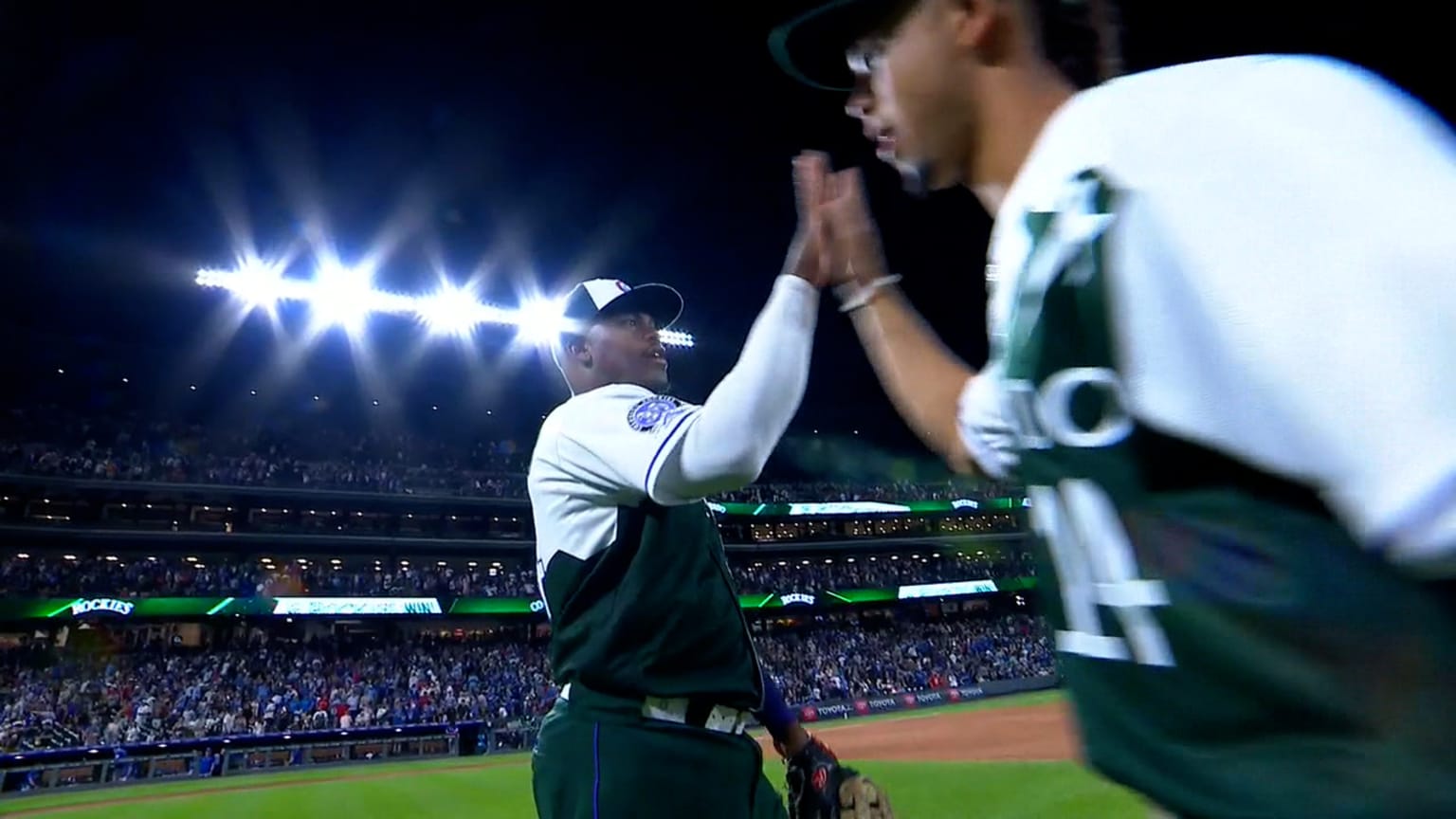 Tyler Kinley lo salva en el triunfo de los Rockies | 02/09/2023 | Los ...