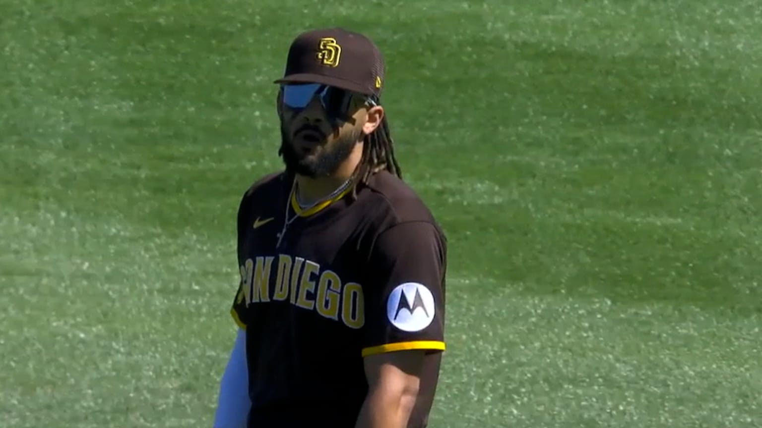 Tatis Jr. makes a sweet sliding catch in right field | 03/04/2023 | San ...