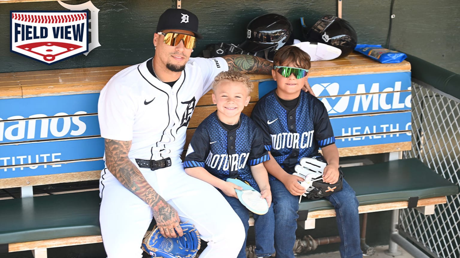 Field View: Adrián Báez throws ceremonial first pitch | 06/28/2025 ...