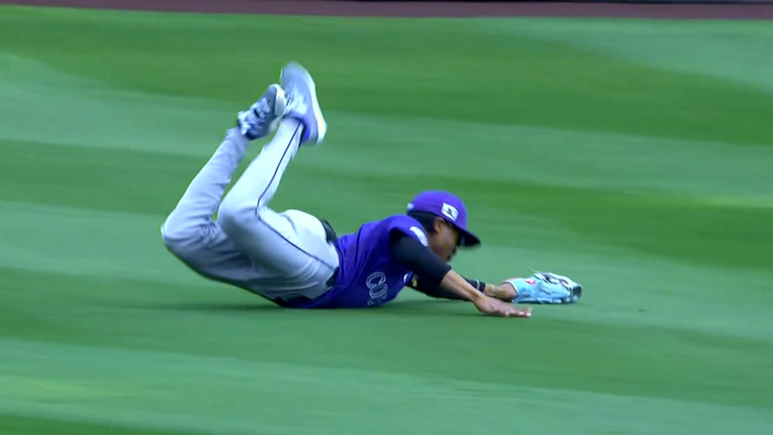 Greg Jones' impressive diving catch | 03/03/2025 | MLB.com