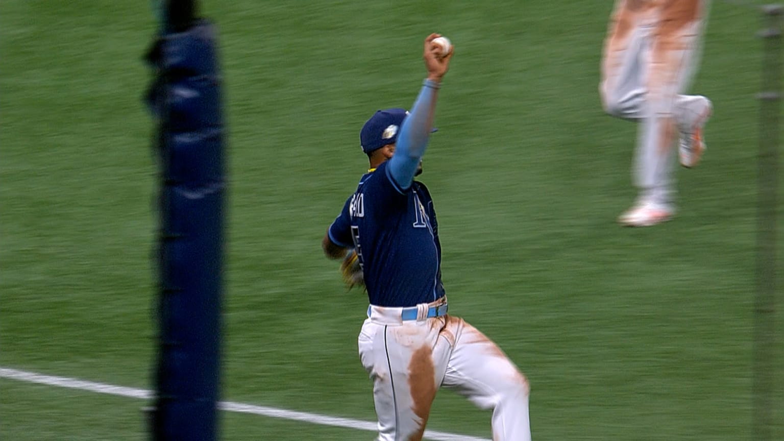 Franco's barehanded catch named Play of the Week | 05/01/2023 | New ...