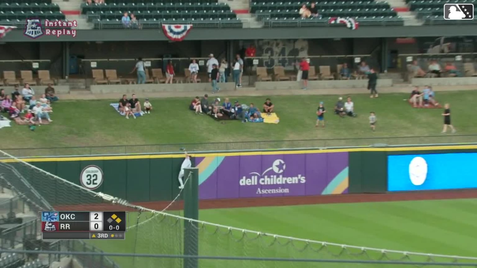 Kellen Strahm's home run robbery catch | 04/10/2025 | MLB.com