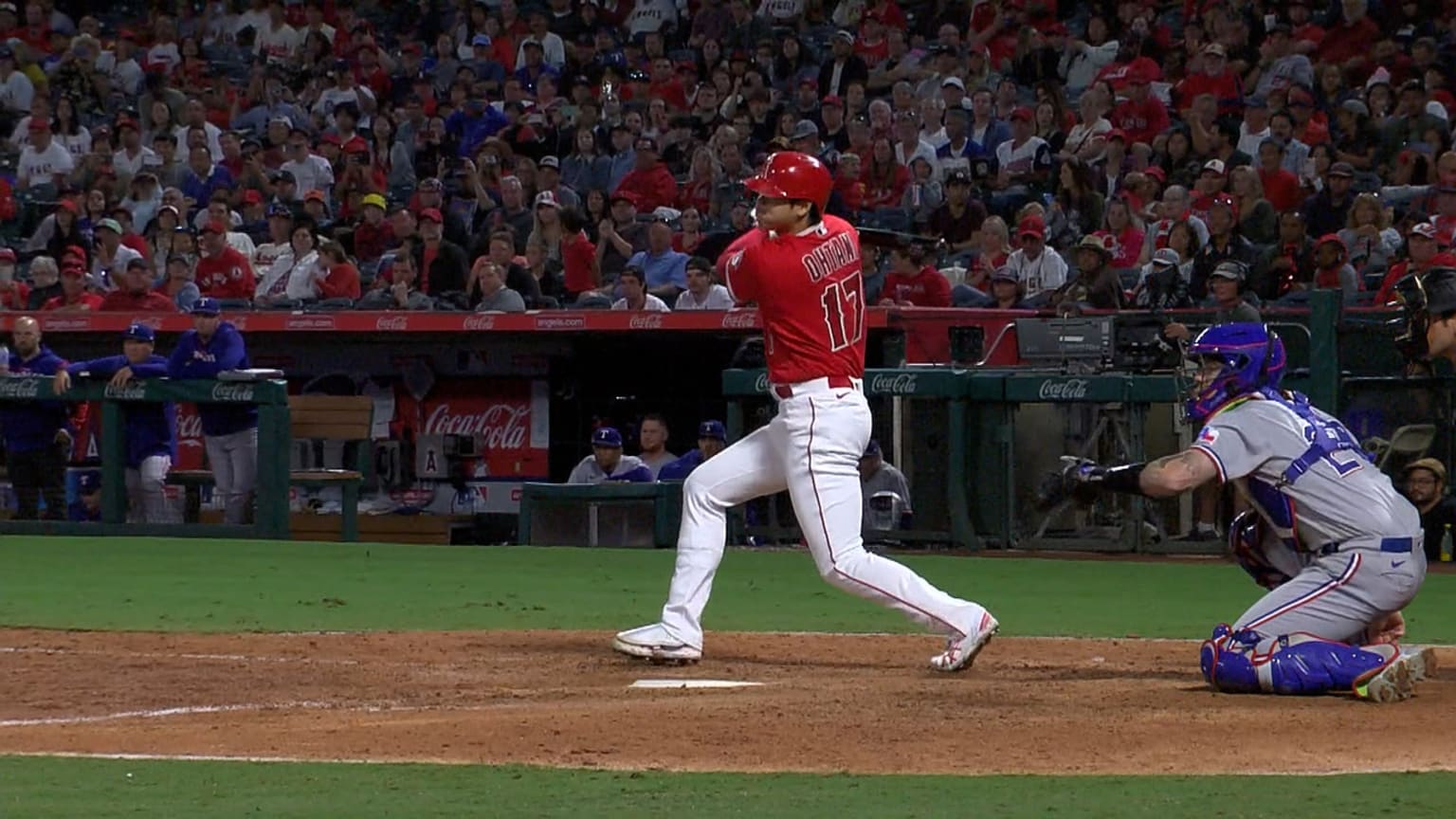 Shohei Ohtani extends his hitting streak in the 8th | 10/01/2022 | MLB.com