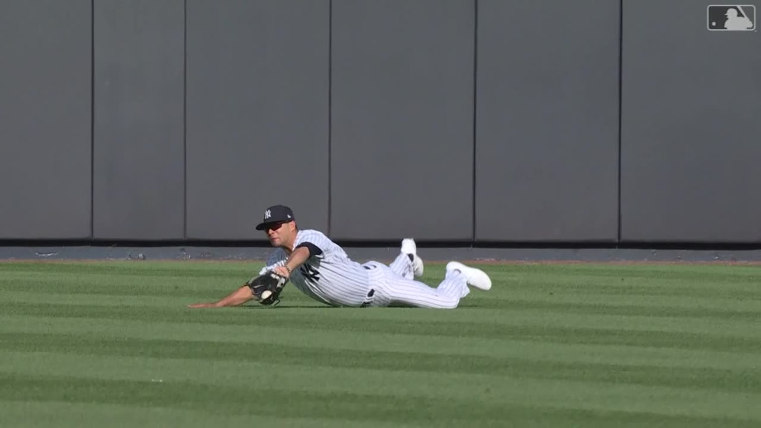 Isiah Kiner-Falefa makes nice catch to end the 4th | 04/20/2023 | MLB.com