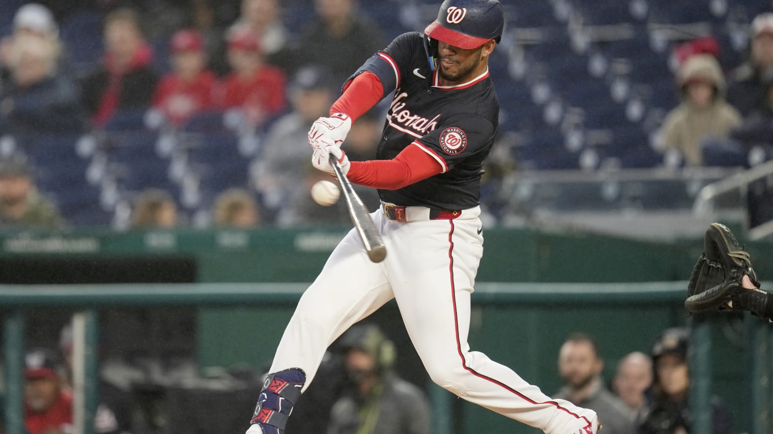Luis García Jr. lines an RBI double to left field | 04/03/2024 ...