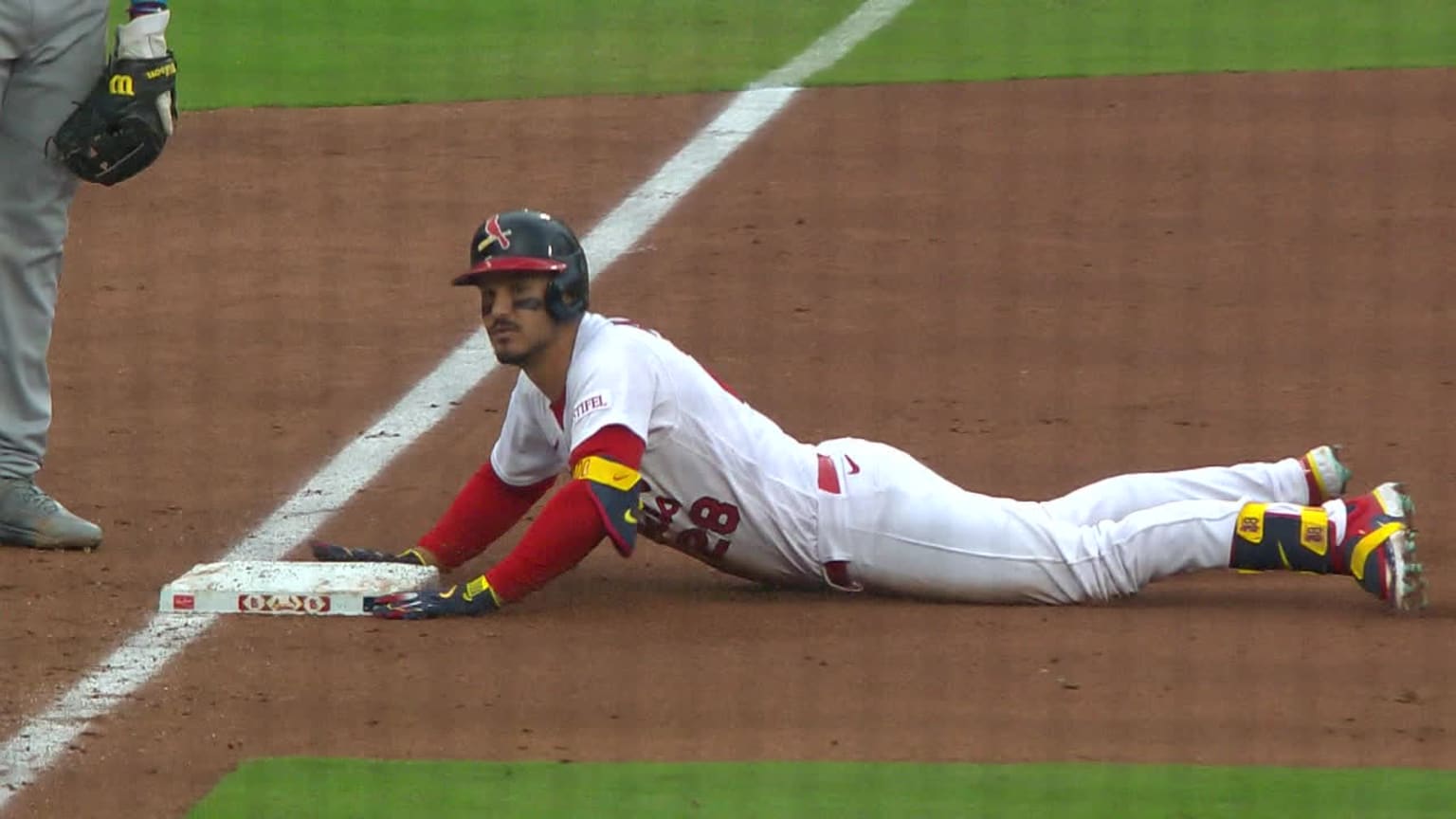 Nolan Arenado empuja con triple en la 3ra entrada | 11/06/2023 | Los Cardenales de San Luis