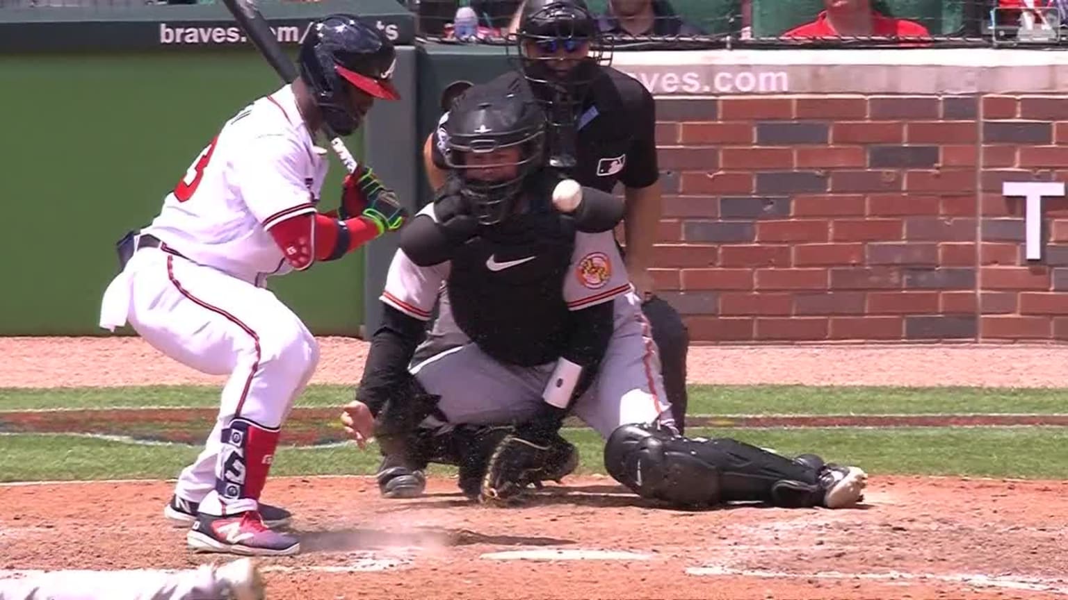 Sam Hilliard scores the game-tying run on wild pitch | 05/07/2023 ...