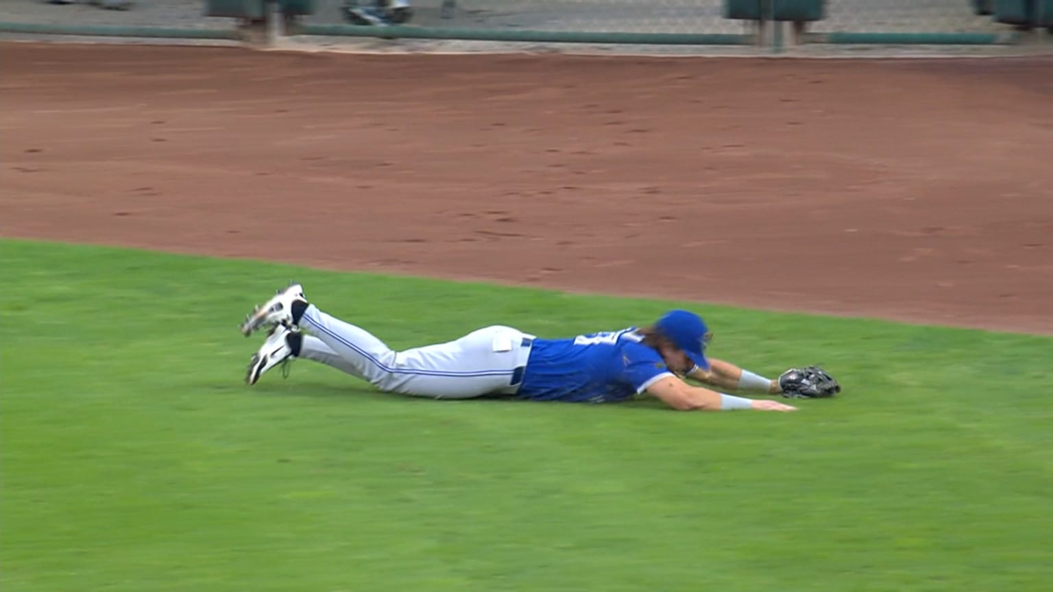 Addison Barger's terrific diving catch | 09/03/2025 | Toronto Blue Jays