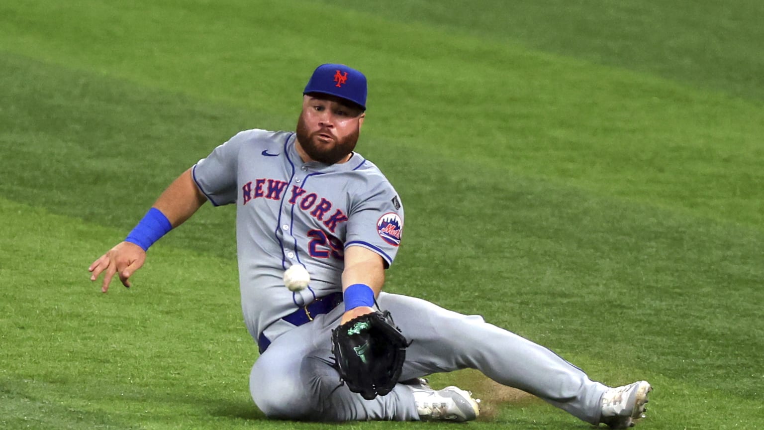 DJ Stewart's sliding catch | 06/17/2024 | New York Mets