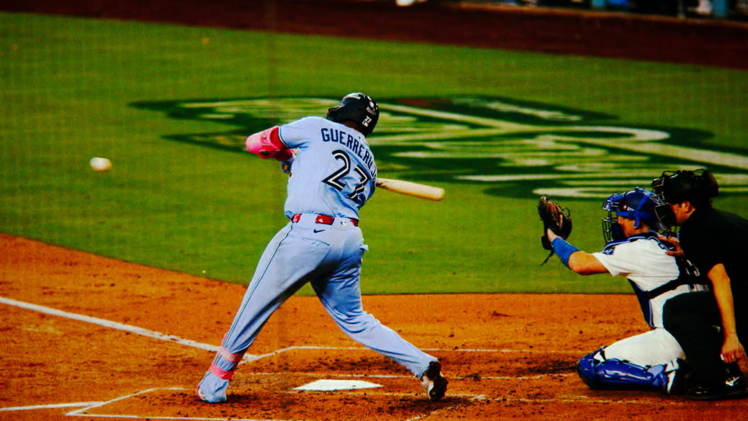 Daily Dash: Hernández's catch, Guerrero Jr.'s homer | 29/10/2025 ...
