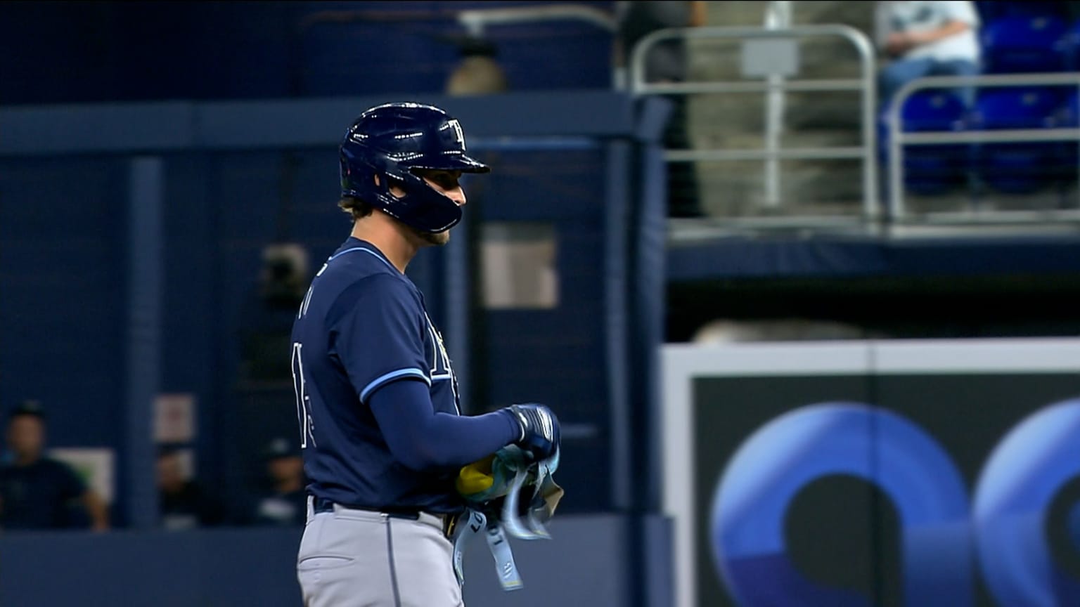 Josh Lowe loops an RBI double to right-center field | 06/05/2024 ...