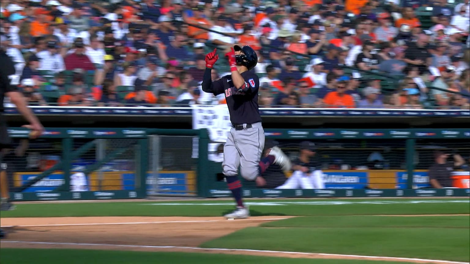 Tyler Freeman launches a solo homer to left field | 10/01/2023 ...