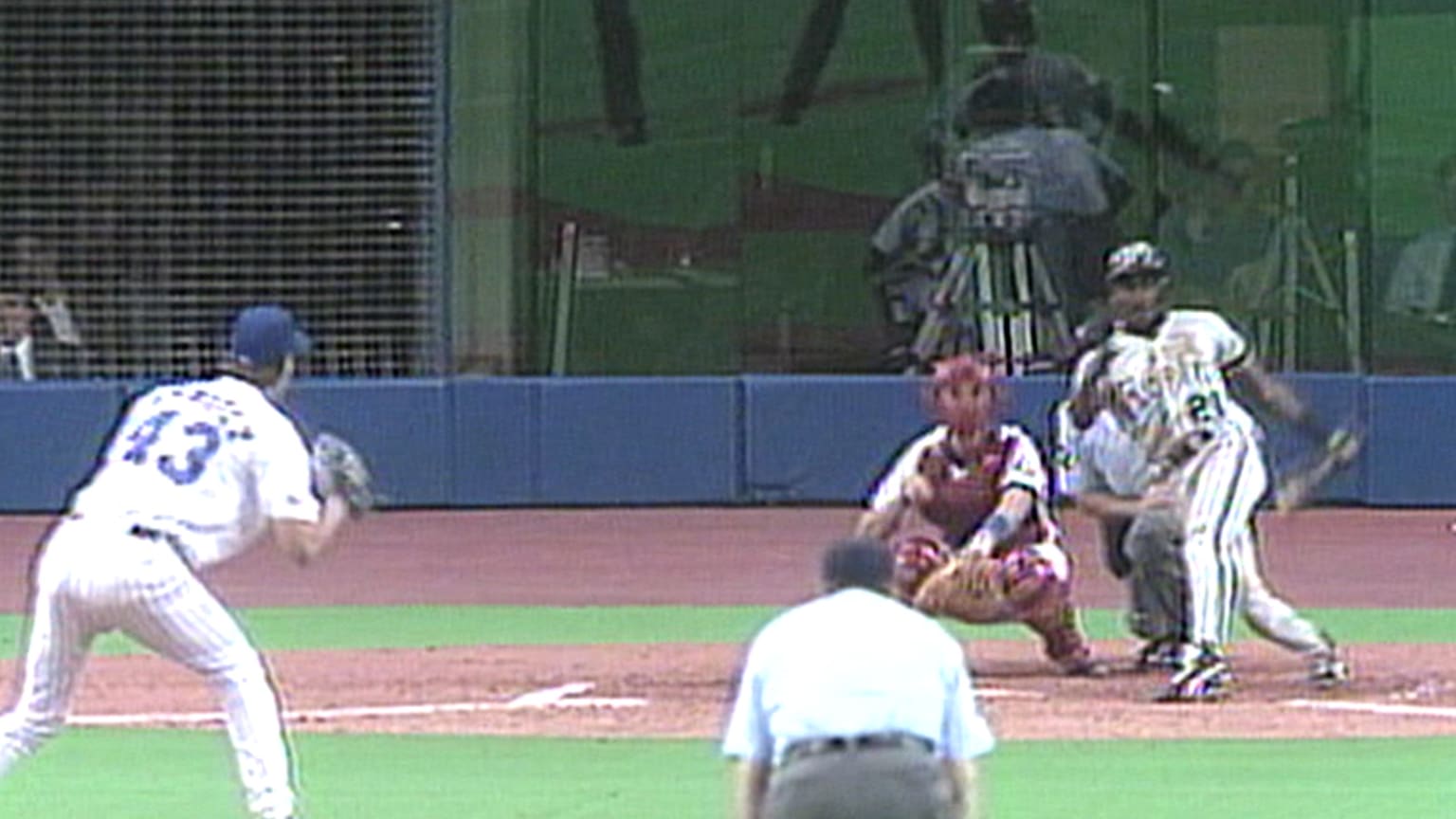Chuck Carr connects for grand slam in the 2nd | 05/12/1993 | Miami Marlins
