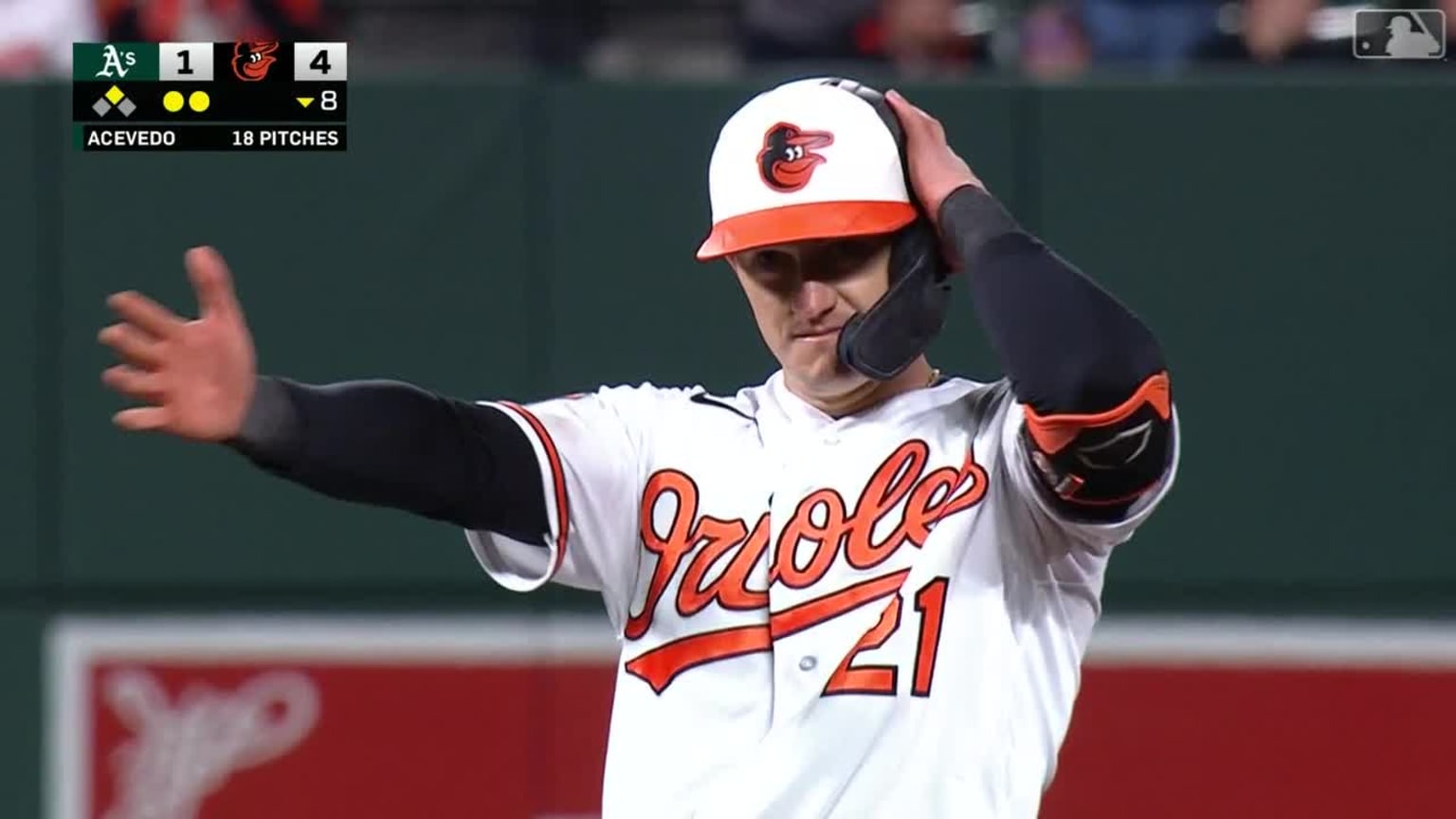 Austin Hays rips a double to left field in the 8th | 04/10/2023 ...