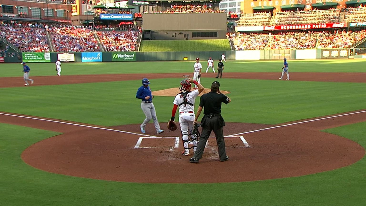 Ian Happ scores on a bases-loaded walk to Swanson | 07/27/2023 | MLB.com