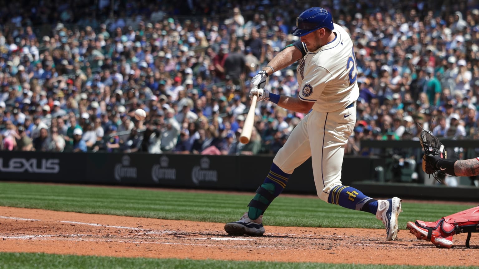 Luke Raley's RBI infield single | 06/30/2024 | Seattle Mariners