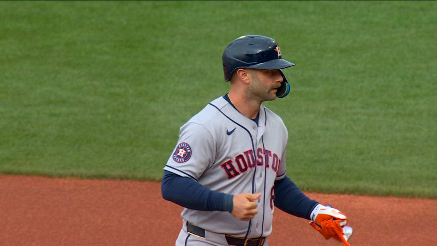 Christian Walker's RBI single | 05/02/2026 | MLB.com