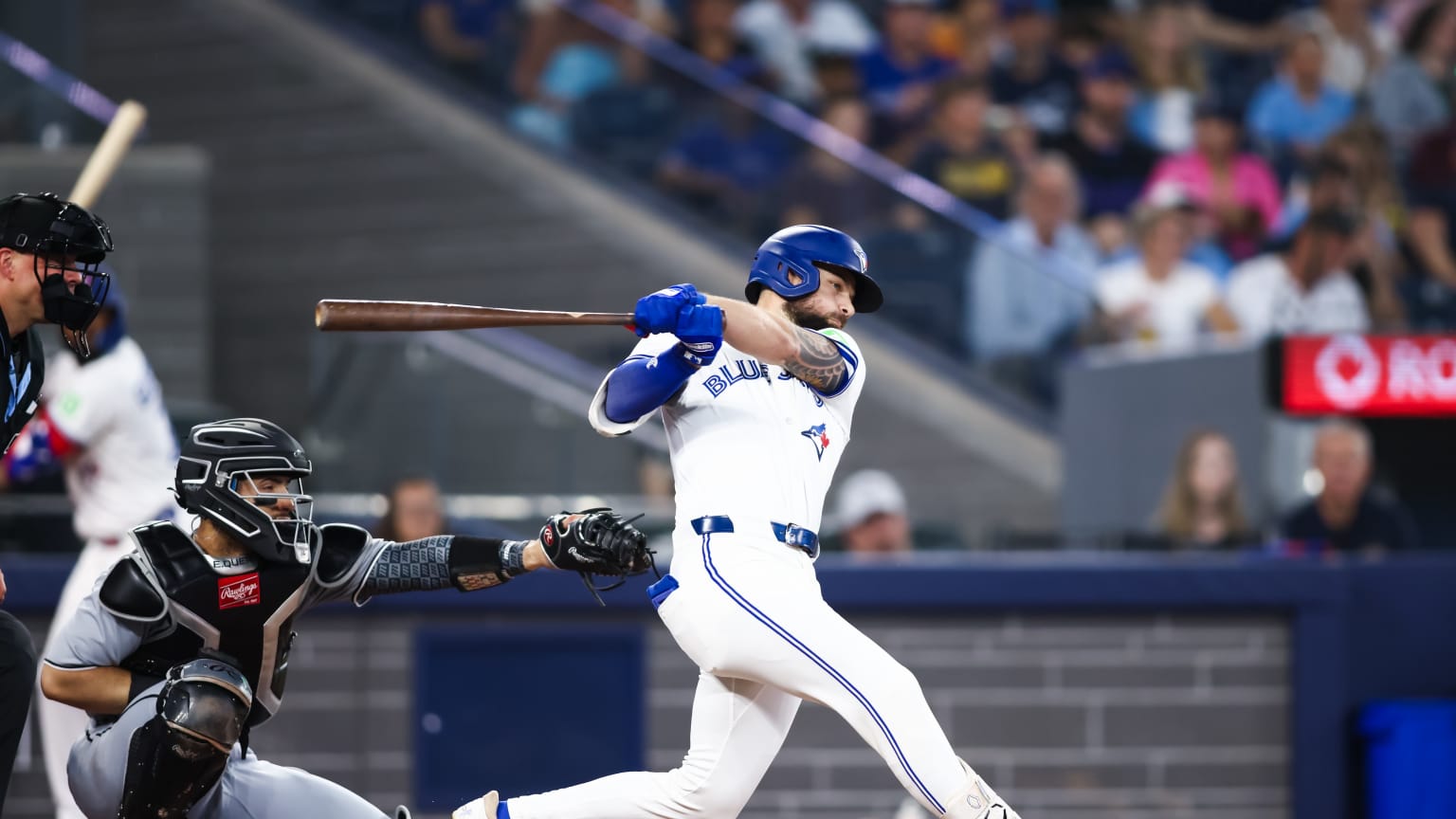 Nathan Lukes' RBI single | 06/21/2025 | Toronto Blue Jays