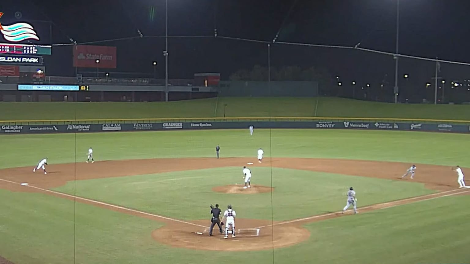 Brett Harris makes a stellar leaping catch | 10/24/2023 | Athletics