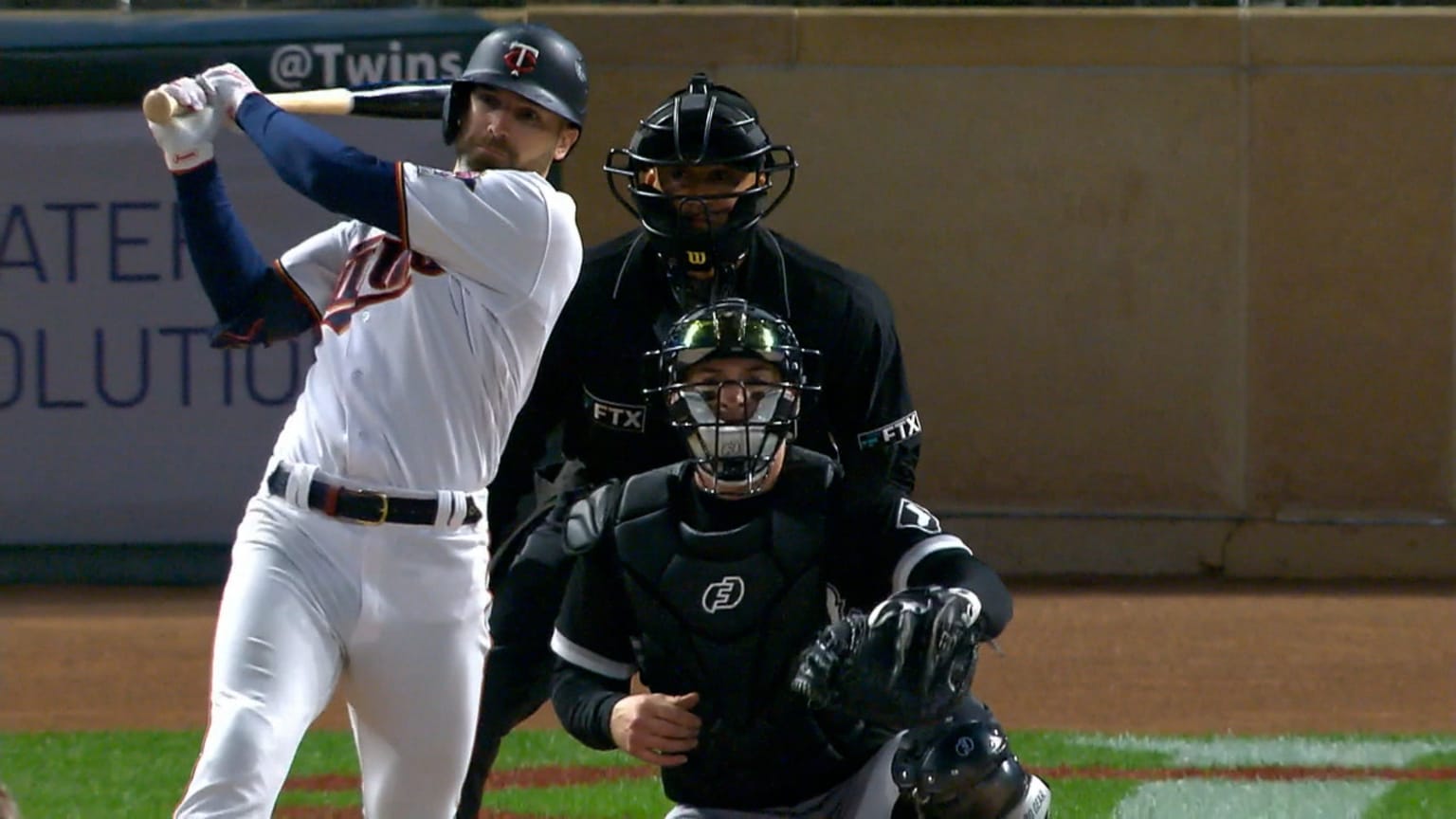 Jake Cave lines an RBI single into right field | 09/28/2022 | Minnesota ...