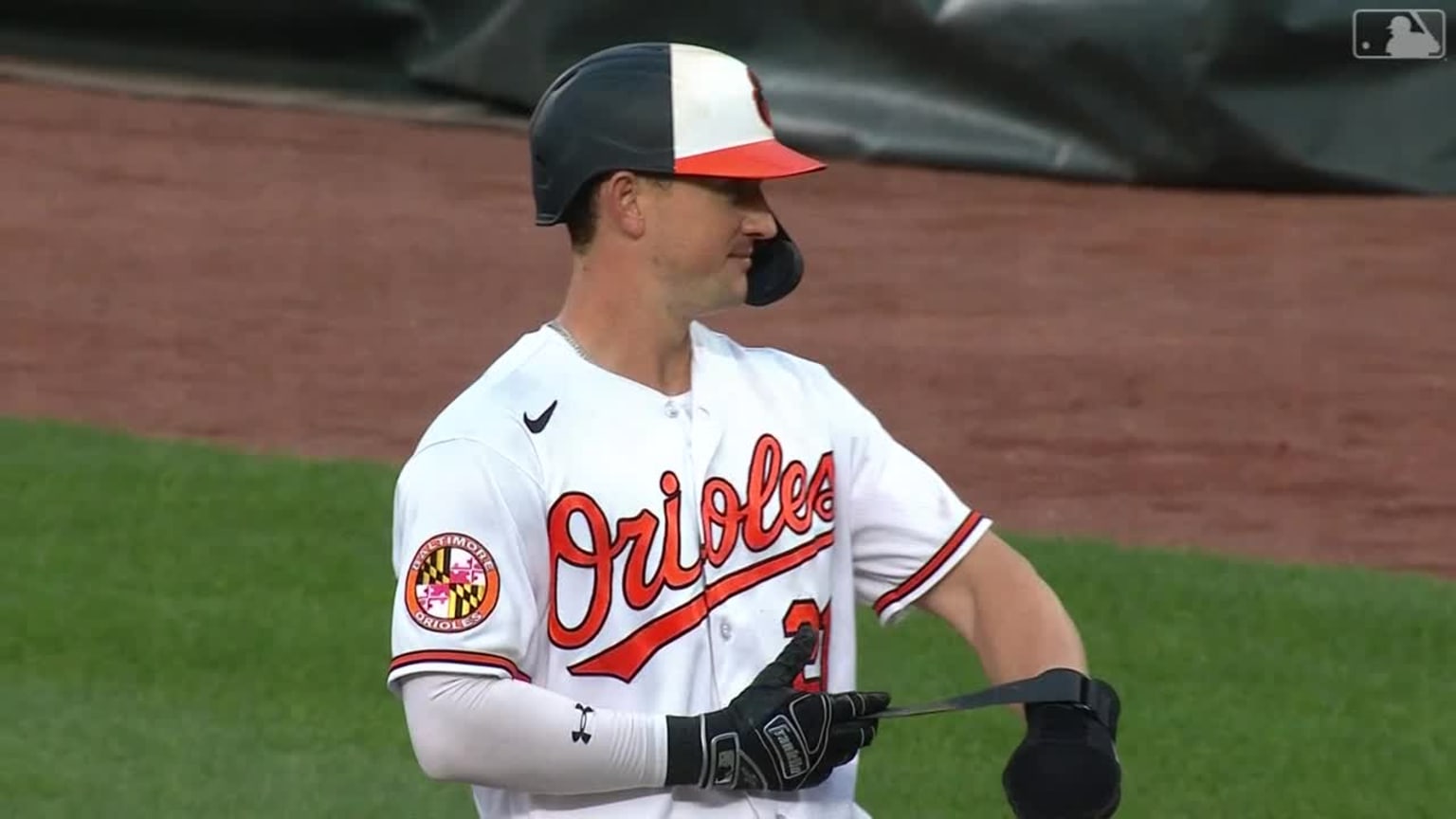 Austin Hays swats an RBI single to left field | 05/09/2023 | Baltimore ...