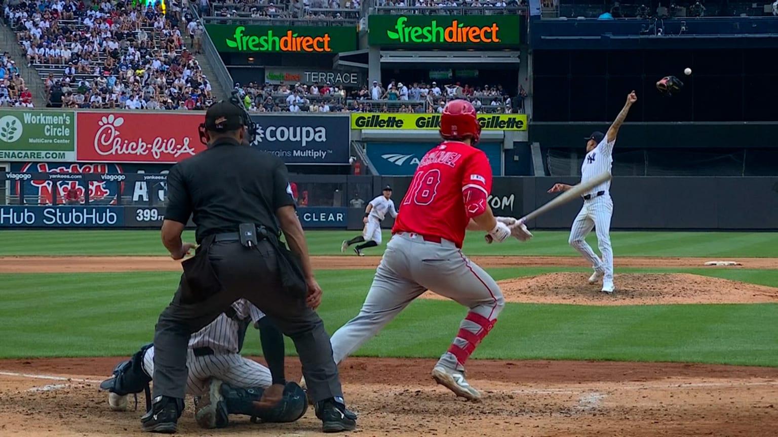 Yankees' dazzling defensive inning | 06/19/2025 | New York Yankees