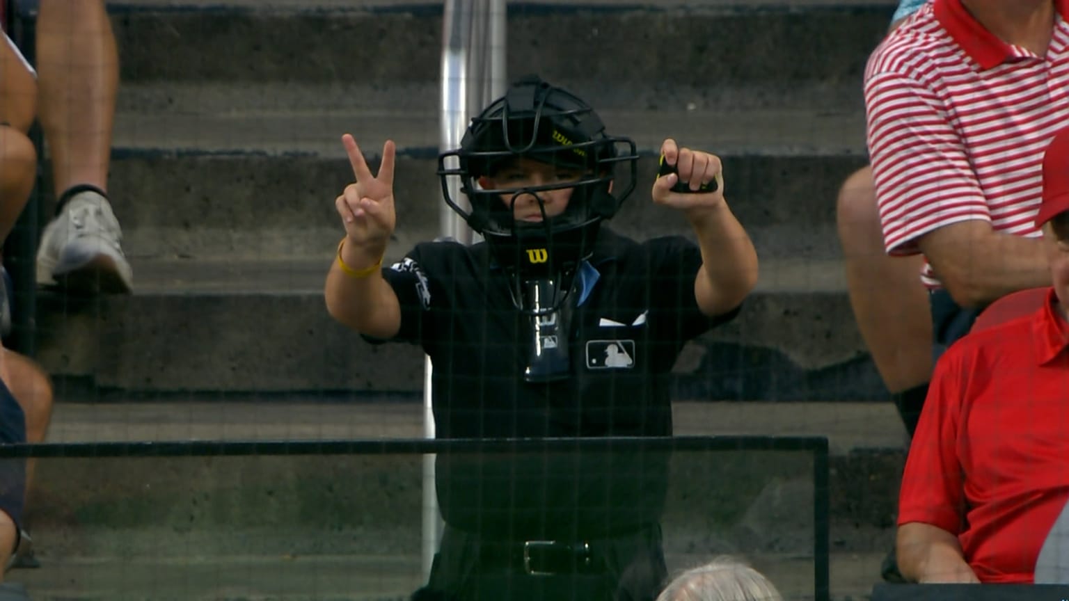 Kid umpire Bradley shows off his calls | 08/09/2025 | MLB.com