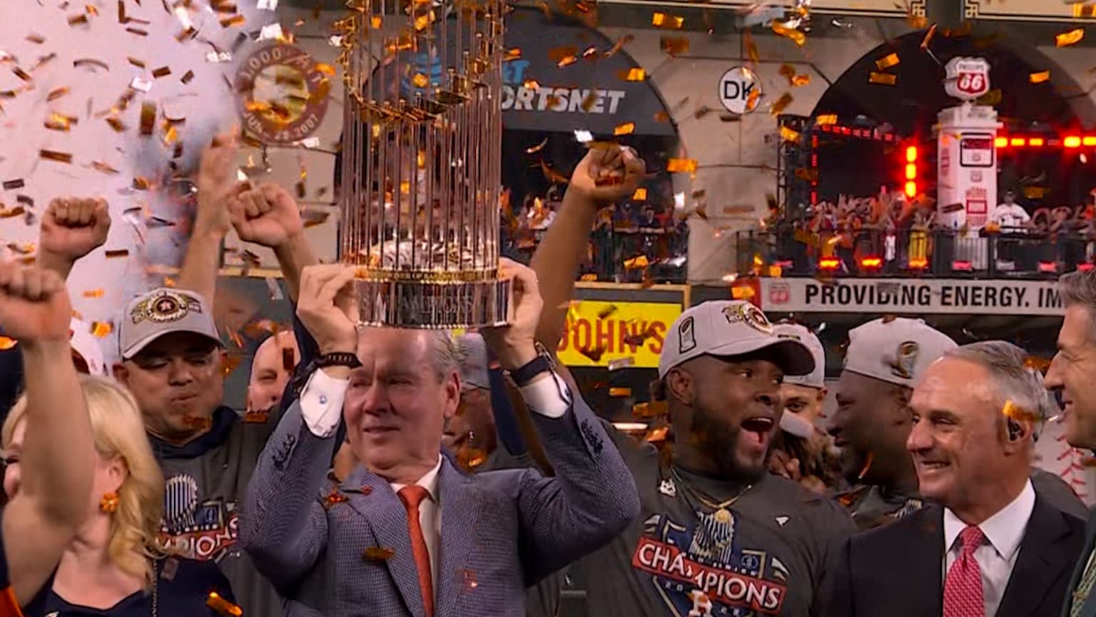 Astros presented with the Commissioner's Trophy | 11/05/2022 | MLB.com