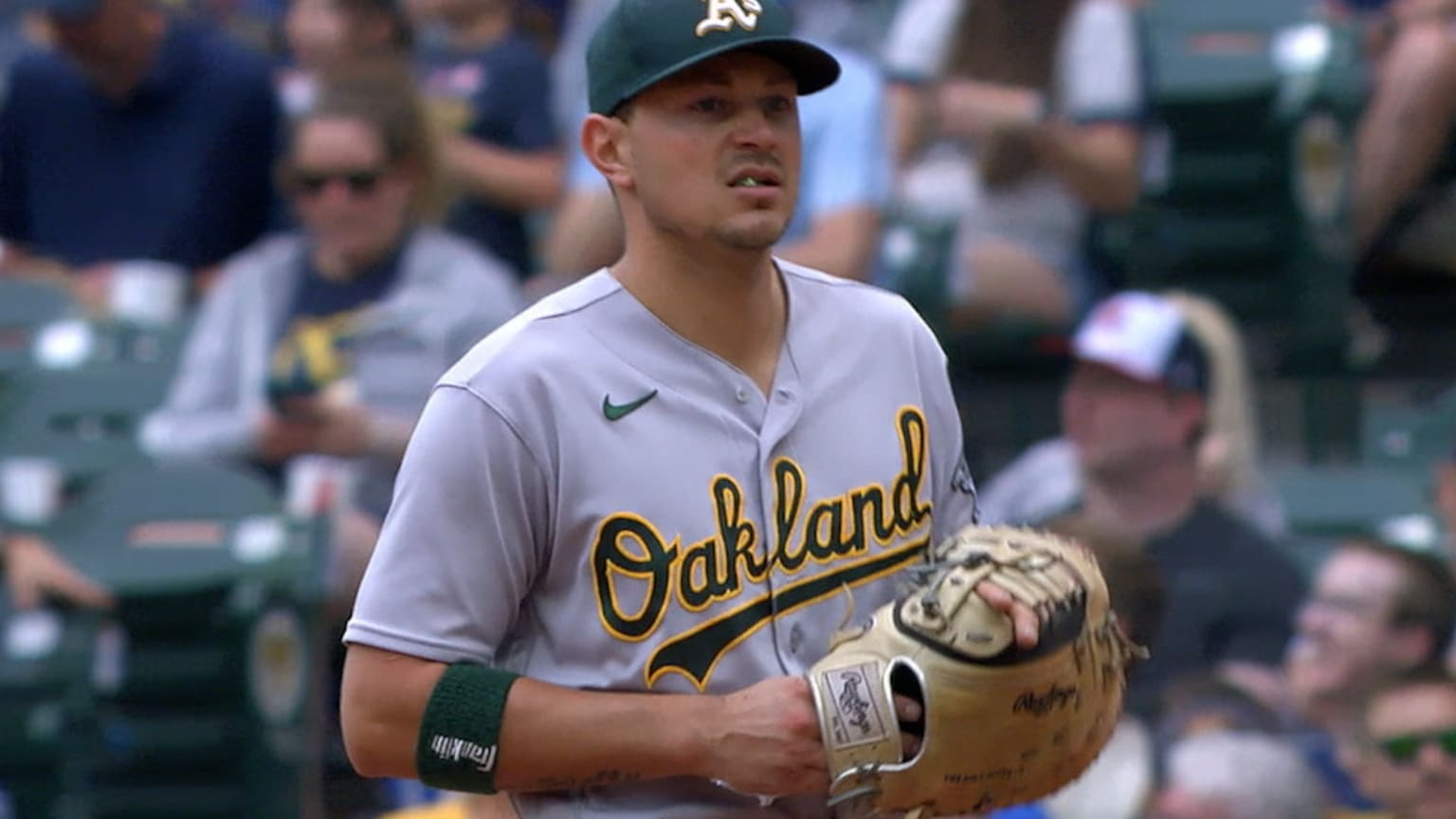 Ryan Noda makes a nice stop on a grounder for the out | 06/10/2023 ...