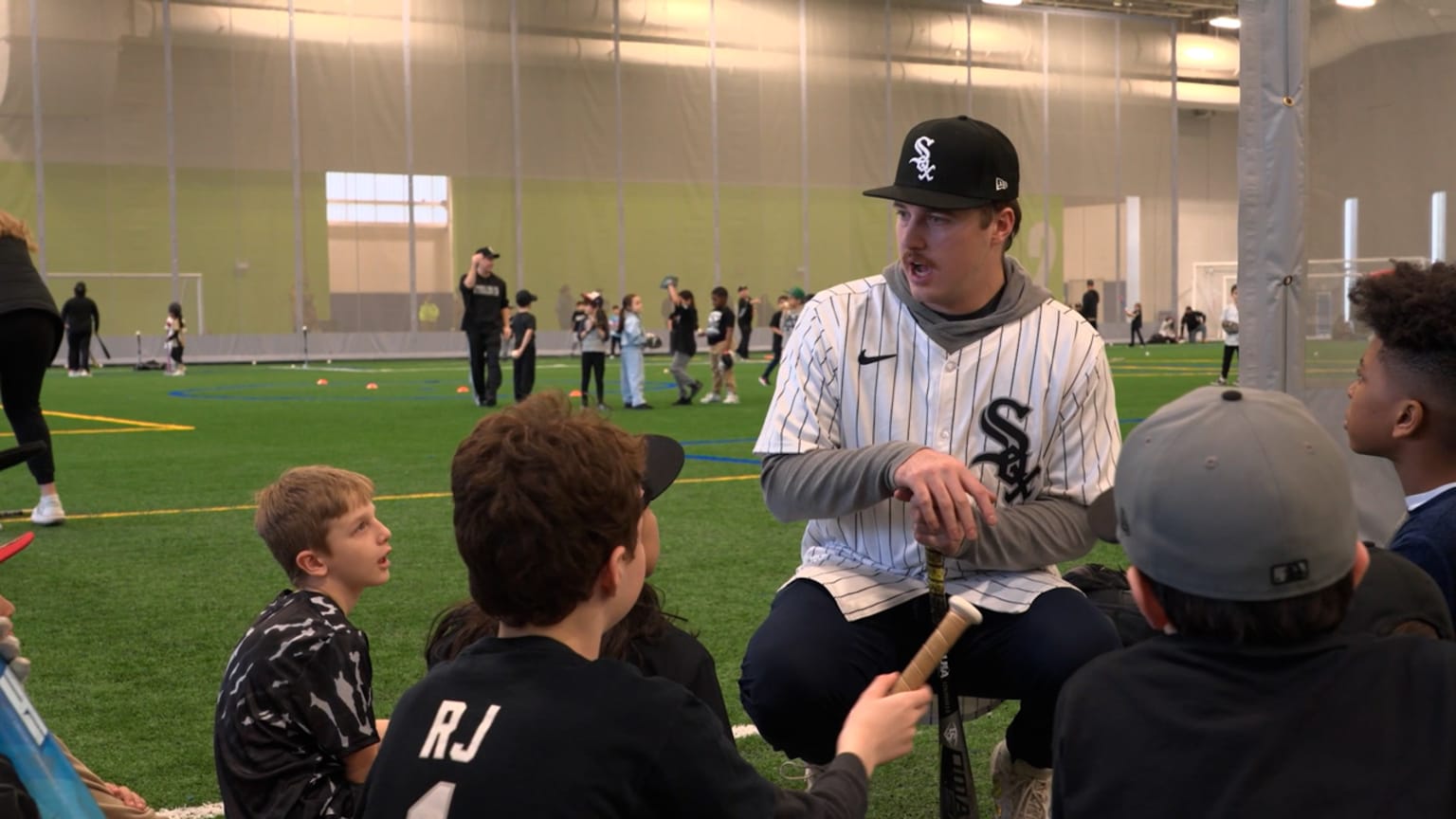 SoxFest hosts kids baseball camp | 01/26/2025 | MLB.com