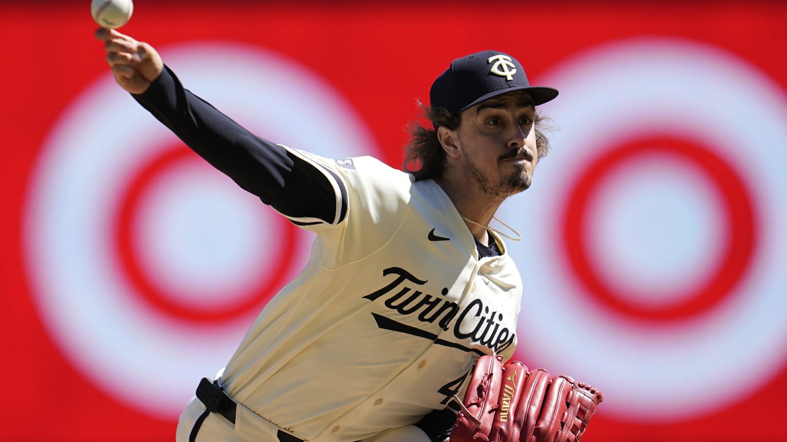 Joe Ryan strikes out Manny Machado | 08/31/2025 | Minnesota Twins